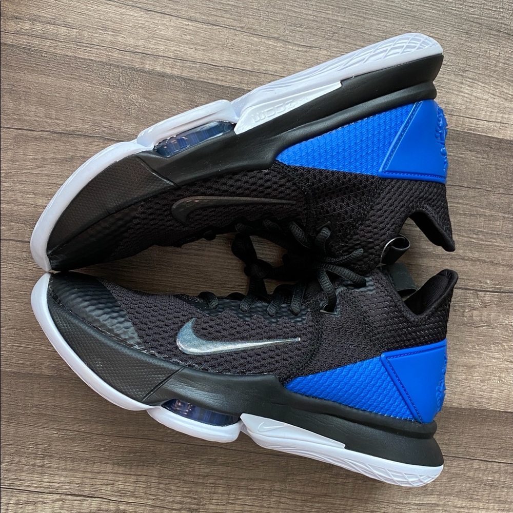 Men's Nike Lebron Witness Iv Basketball Shoes - Gem